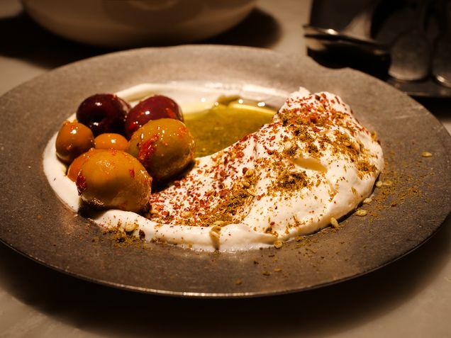 Komar Eats Food Blog
